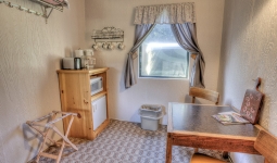 Room Rates | Camp Sherman RV Park