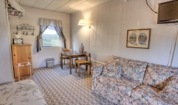 Room Rates | Camp Sherman RV Park